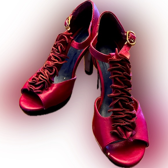 Madden Girl | Shoes | Hot Pink Ruffled Heels | Poshmark